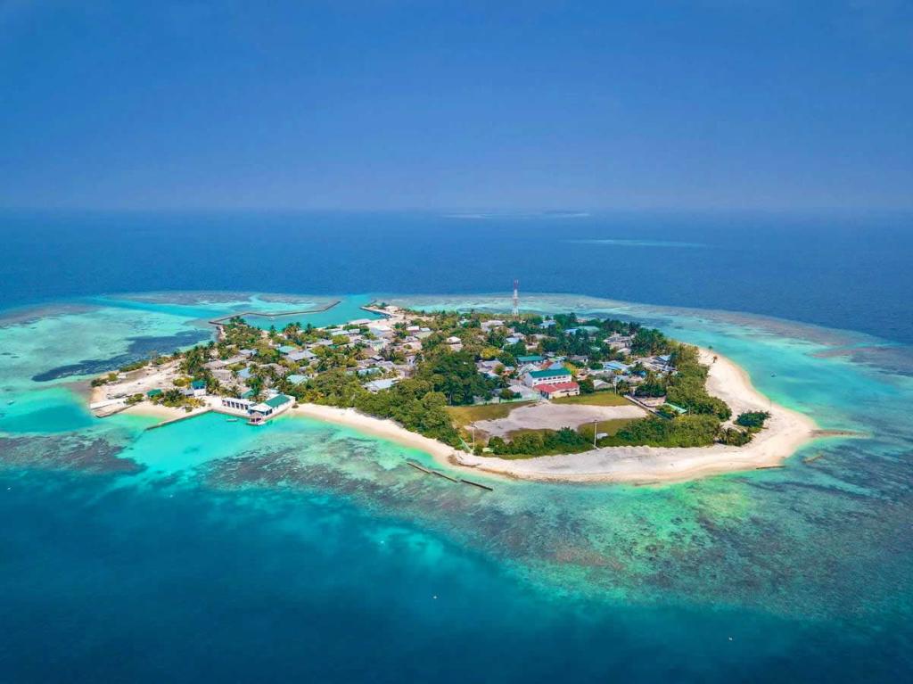 A Peaceful Eco-Friendly Island in Alif Alif Atoll Surrounded by ...